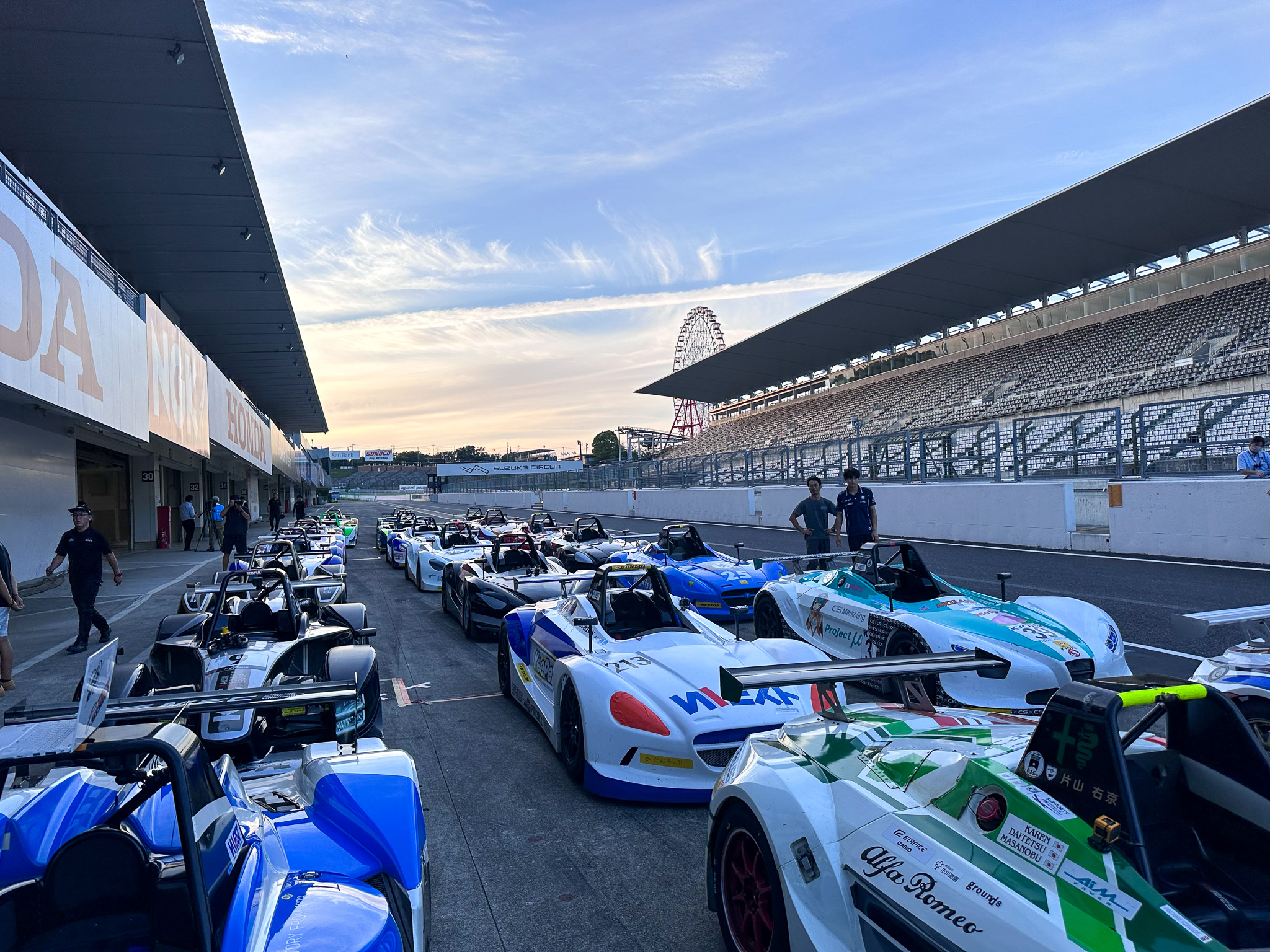 レース入門者からベテランまで楽しめる「本格派レーシングカー」VITAの魅力 - &Race